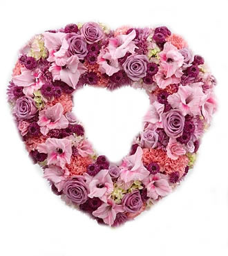 Funeral heart Wreath "Pink Heart" - Flowers.NL®